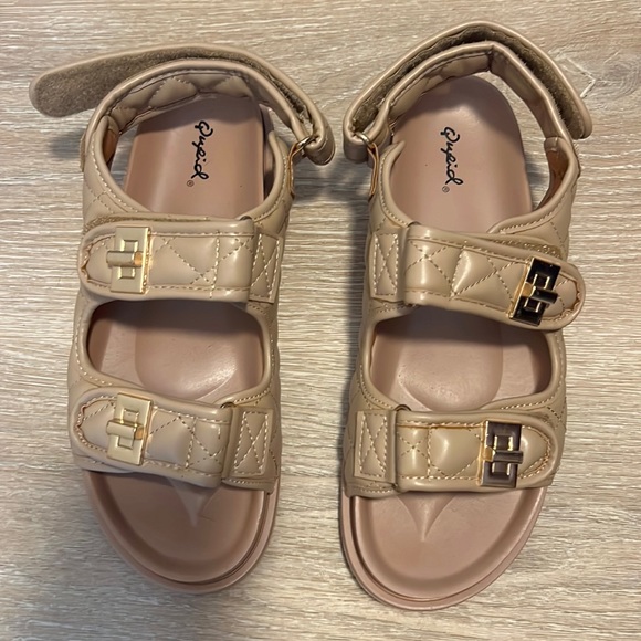 Qupid | Shoes | Nwt Quilted Sandals | Poshmark